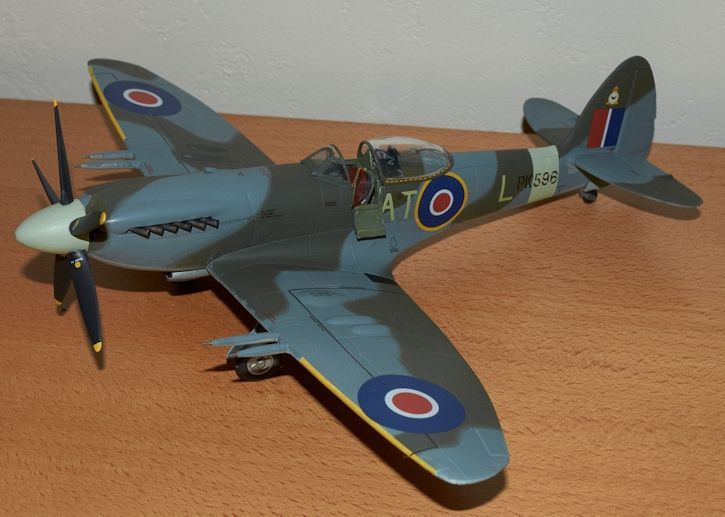 UK Airshow Review Forums • Revell 1/32 Spitfire F.22